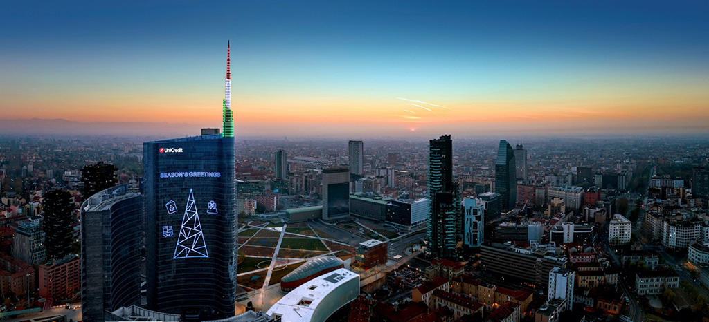 UNICREDIT TOWER LIGHTS UP FOR YOU